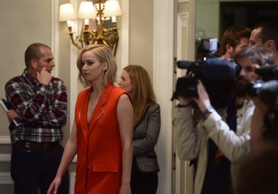 Jennifer Lawrence Talks Gender Wage Gap With Diane Sawyer & Highlights ...