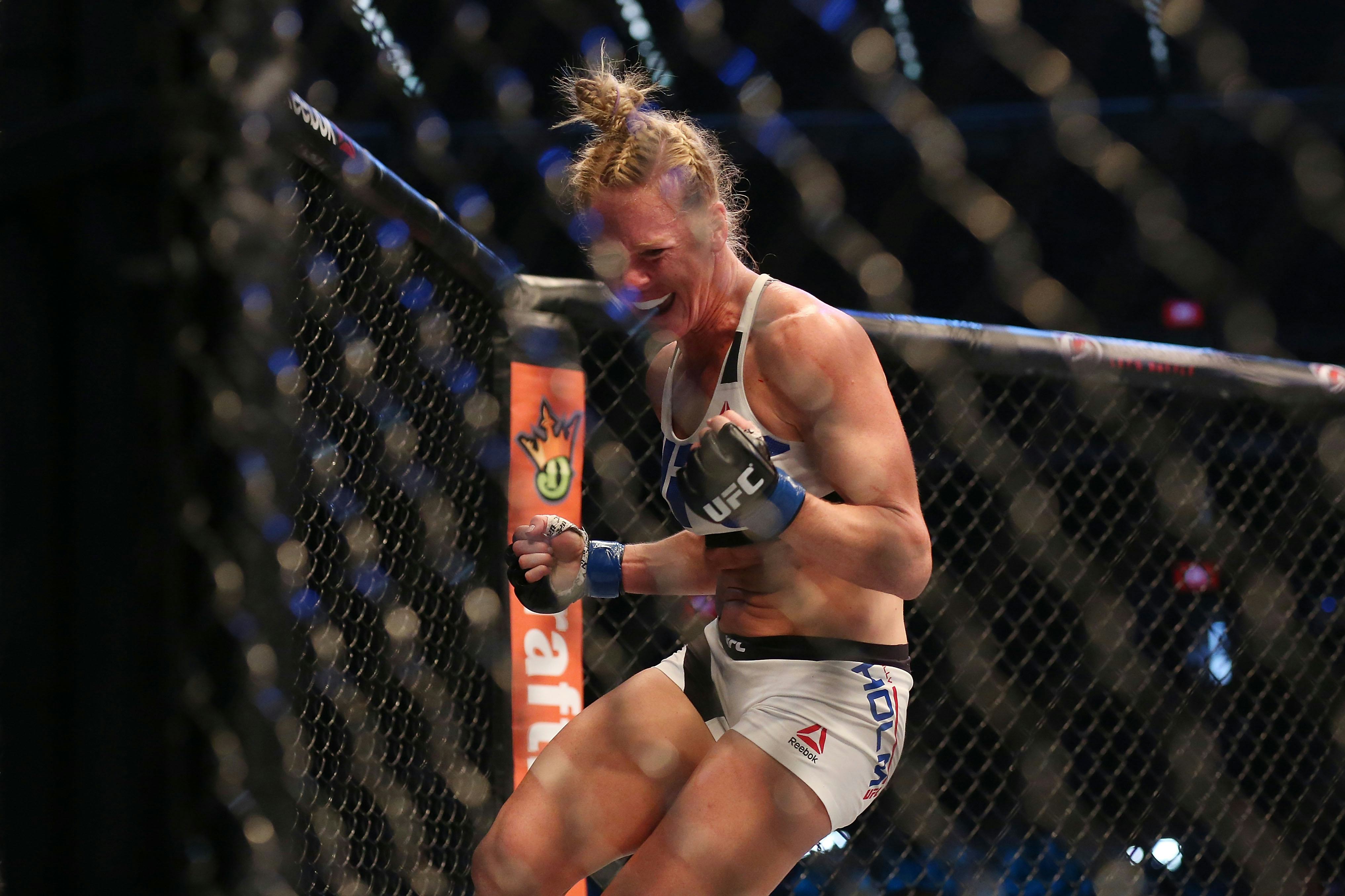 Who Is Holly Holm? 5 Things To Know About The UFC Fighter Who Defeated ...