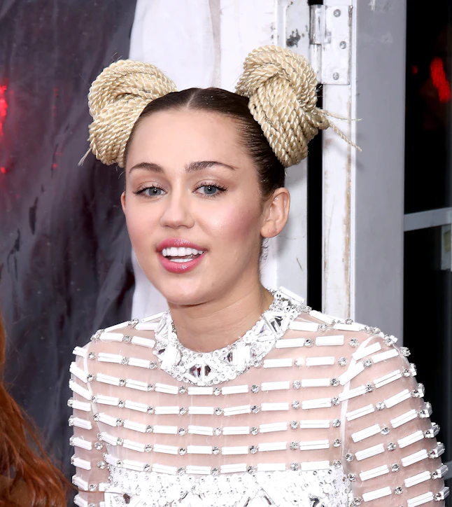 Miley Cyrus Has Bangs… For Now — PHOTO