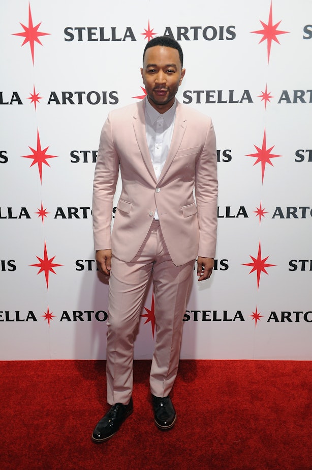 15 Male Celebrities Wearing Pink & Looking Perfectly Pretty — PHOTOS