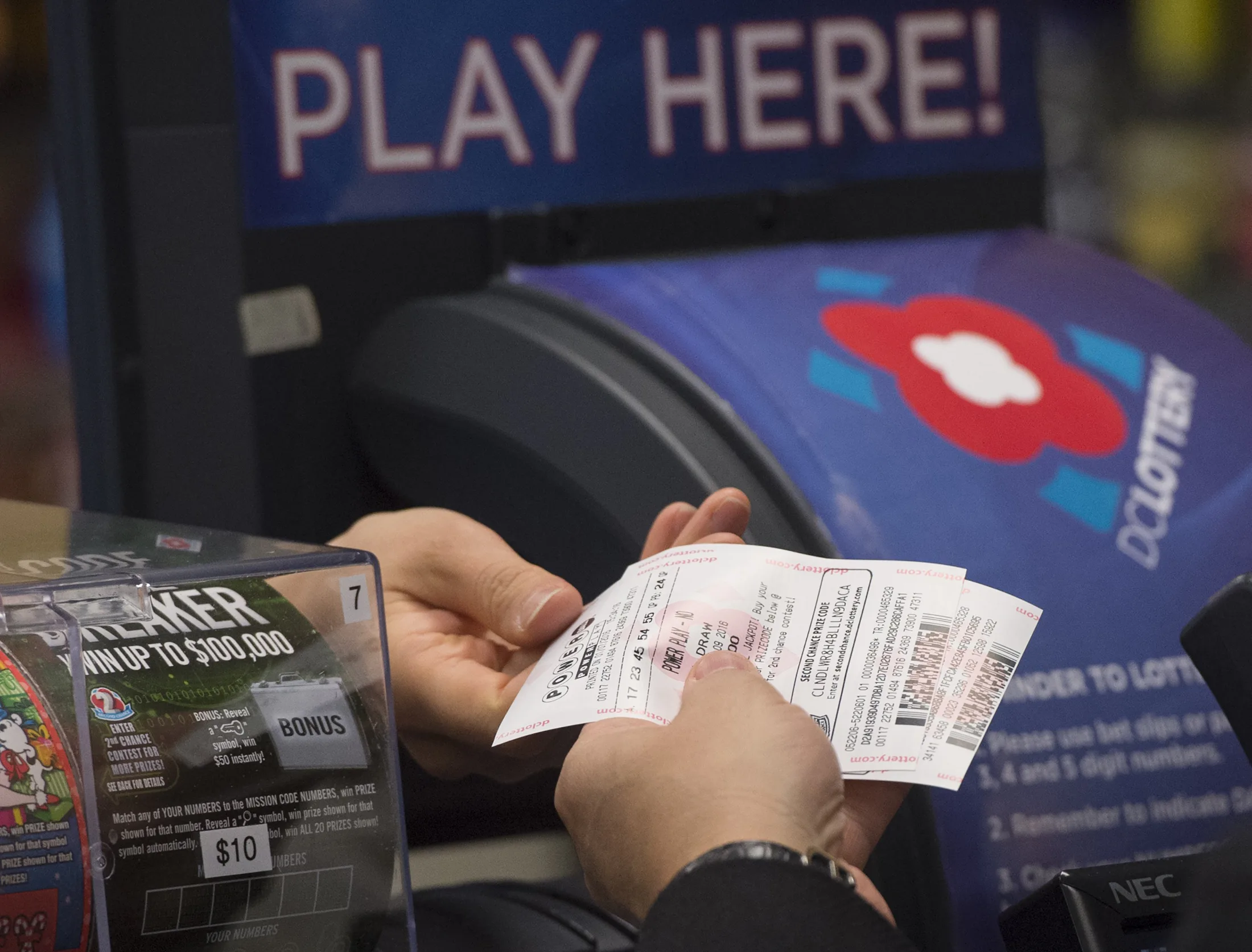 Should You Quick Pick Or Choose Your Own Powerball Numbers? It Depends ...