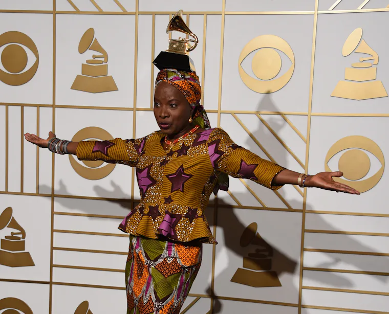 The Craziest Outfits At The 2016 Grammys Were Totally Fun