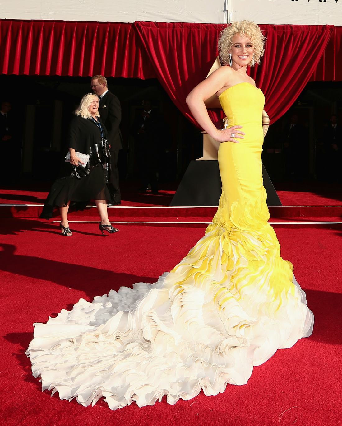 All The Looks At The 2016 Grammy Red Carpet Were Loud, Glamorous, & So ...