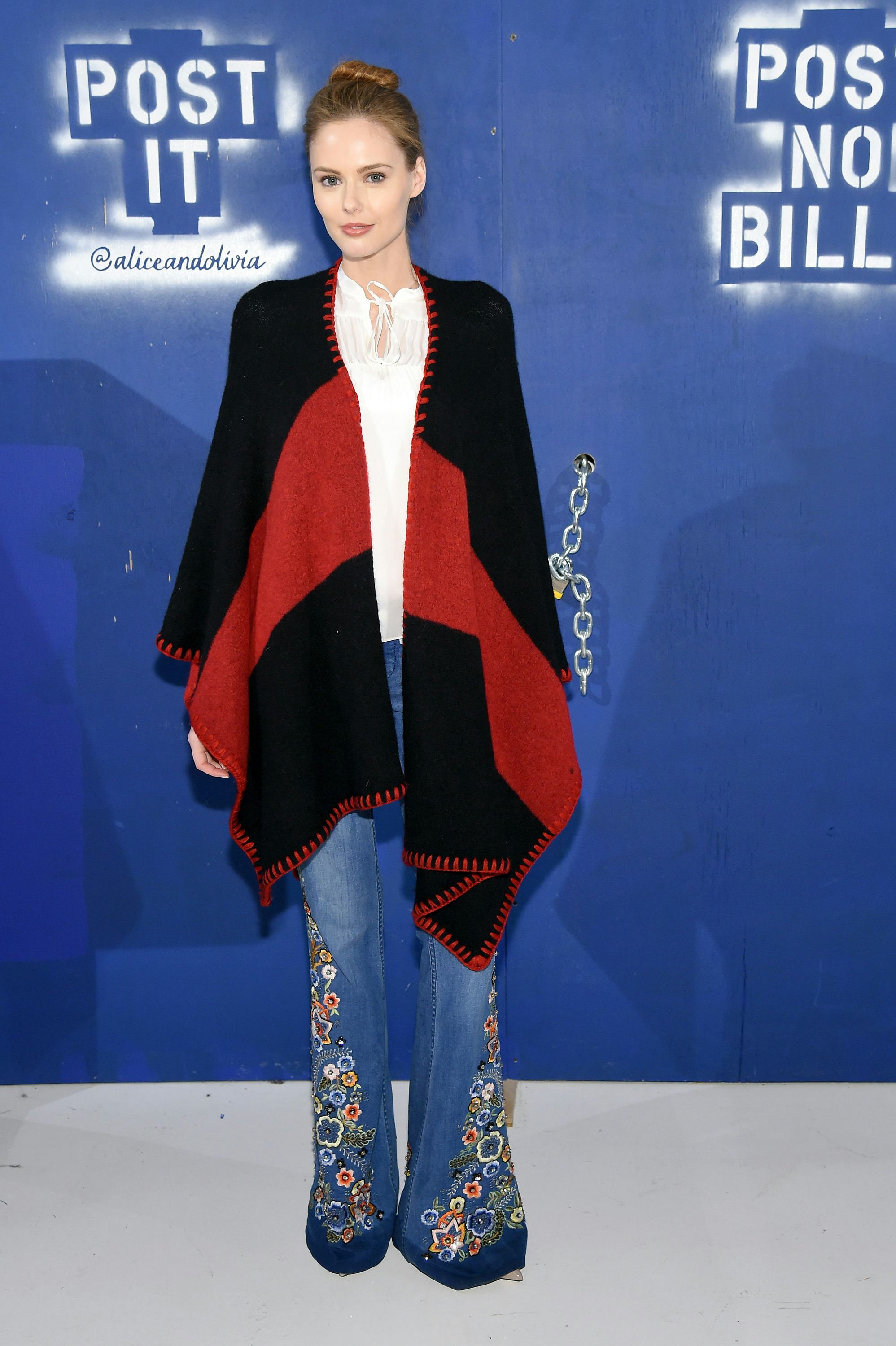 11 Early '00s Trends We Loved Wearing No Matter How Weird They Were ...