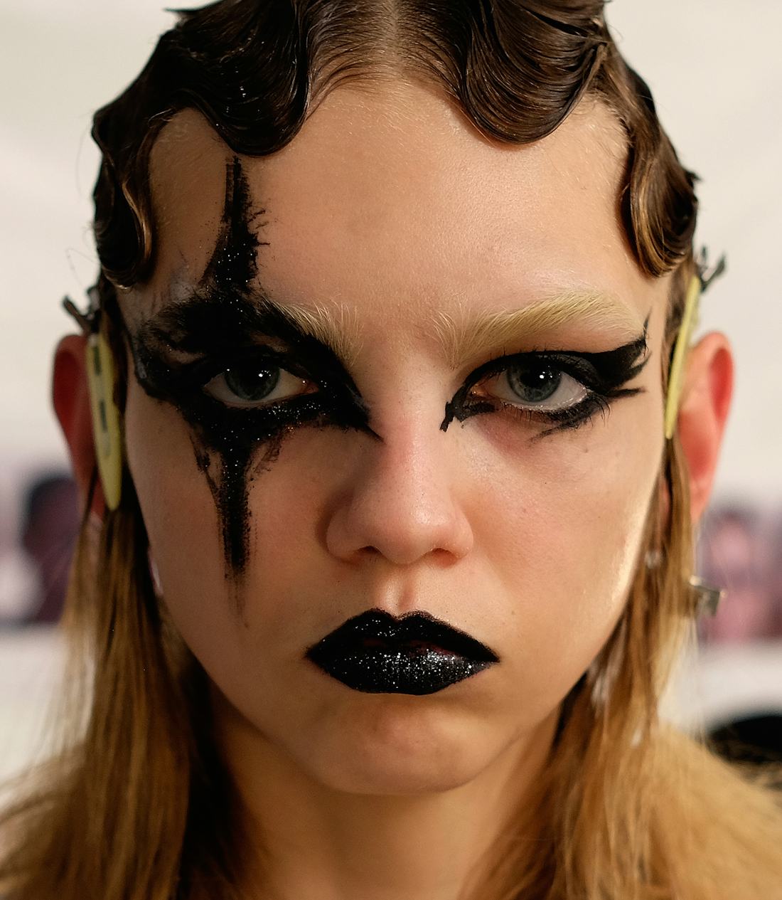 11 Early 2000s Emo Trends Making A Comeback In 2016 — PHOTOS