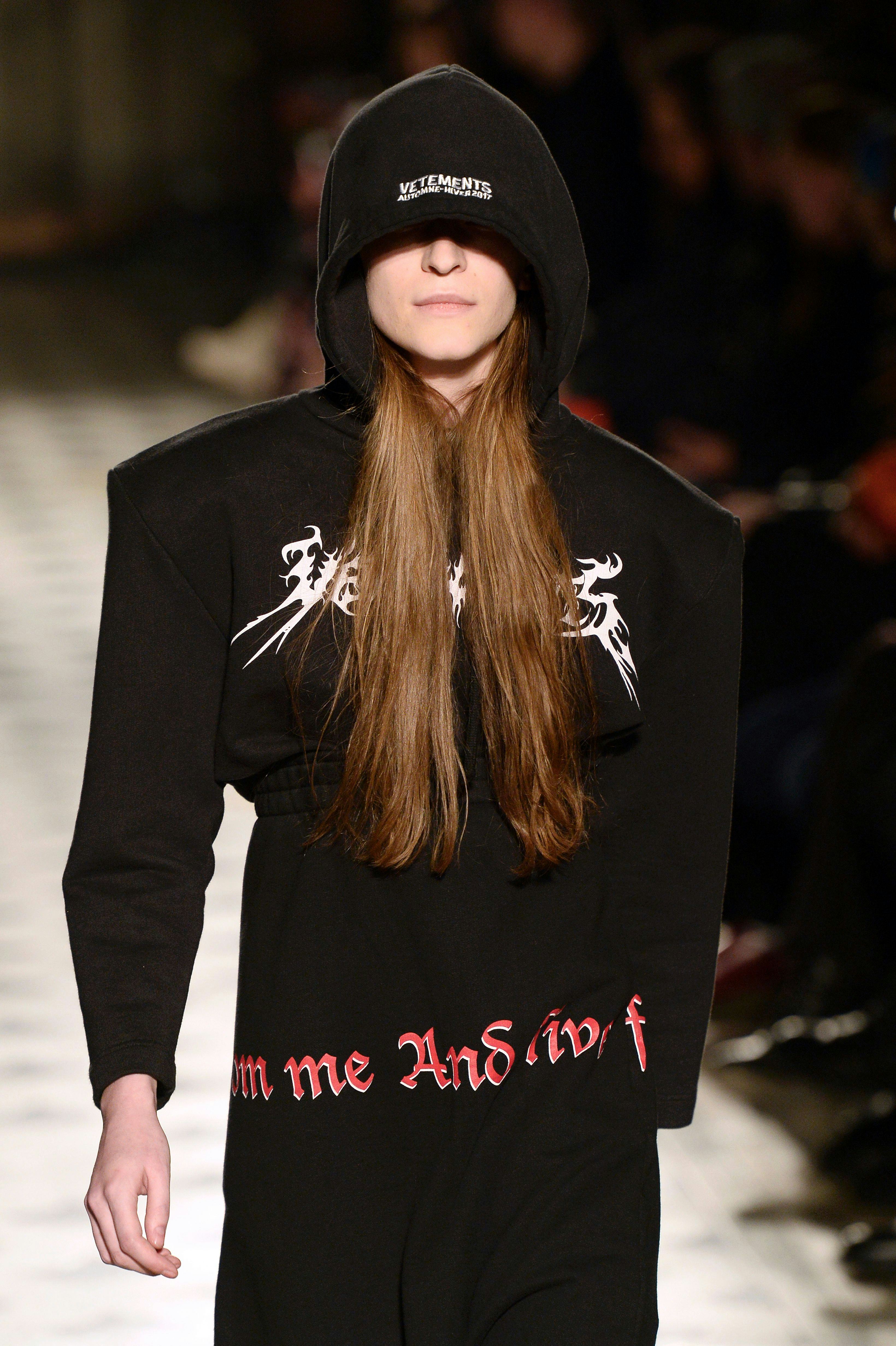 11 Early 2000s Emo Trends Making A Comeback In 2016 — PHOTOS