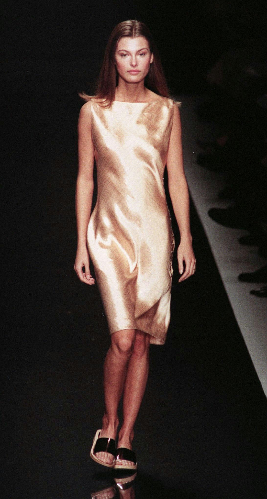 11 Fashion Items That Were Super Scandalous For Their Time — PHOTOS