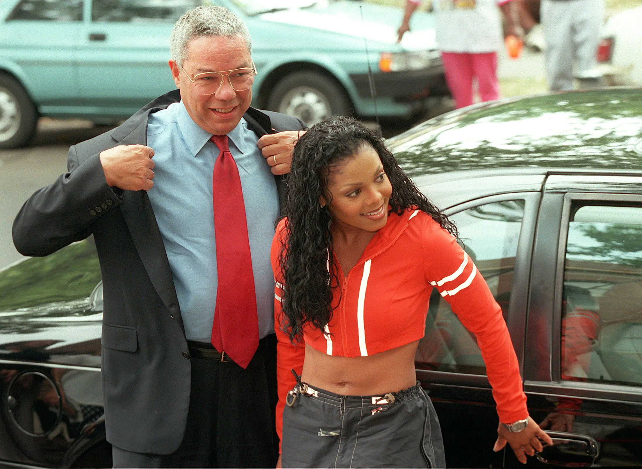 11 Honestly Weird Things We Wore In The '90s — PHOTOS