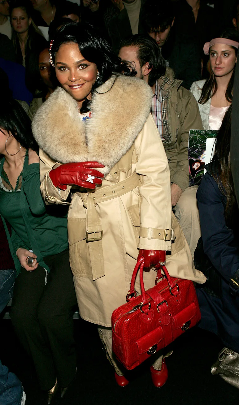 21 Of Lil' Kim's Most Early 2000s Outfits, Because This Rapper's Style ...