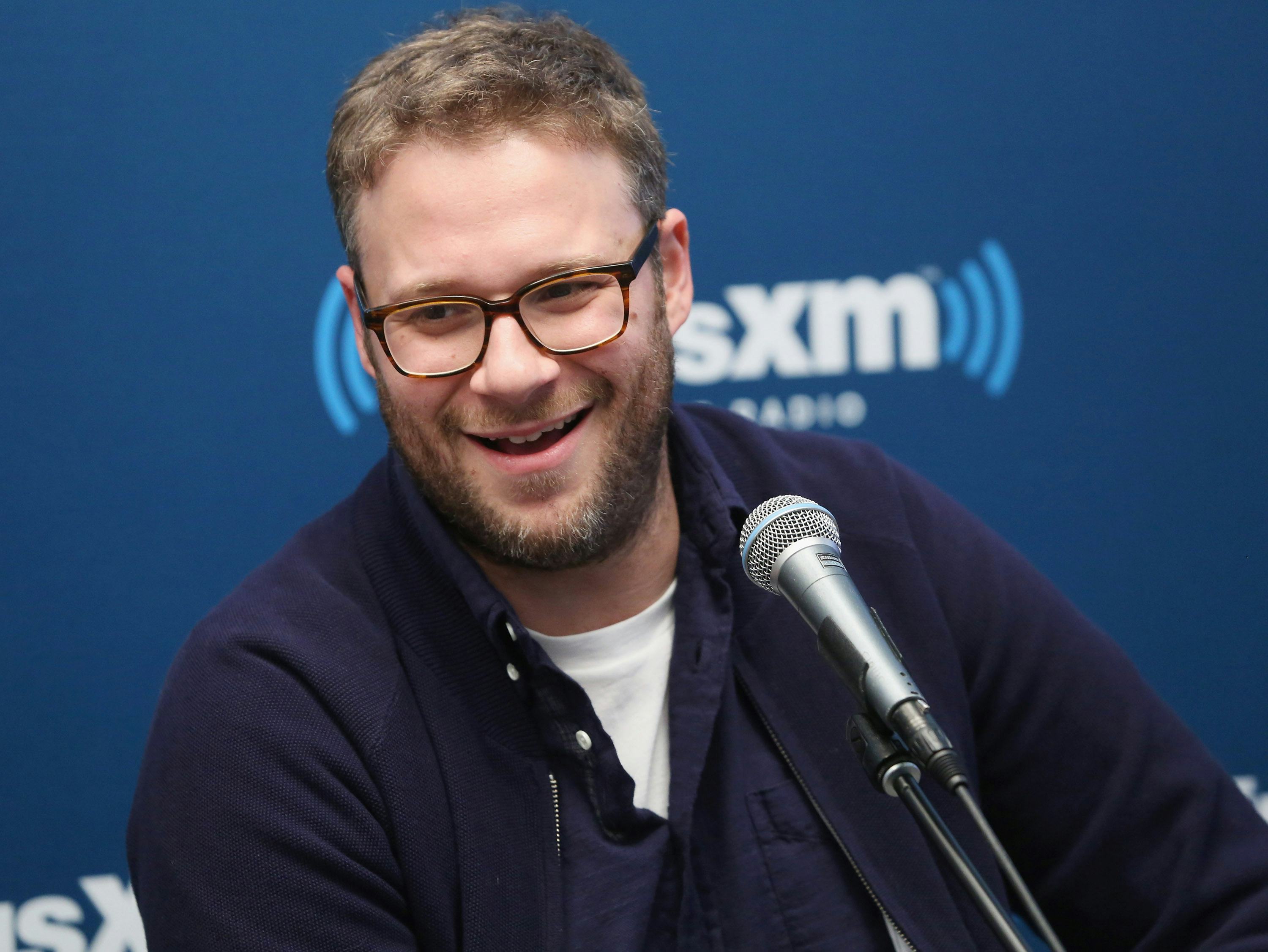 17 Celebs Who Look Totally Different Without Beards