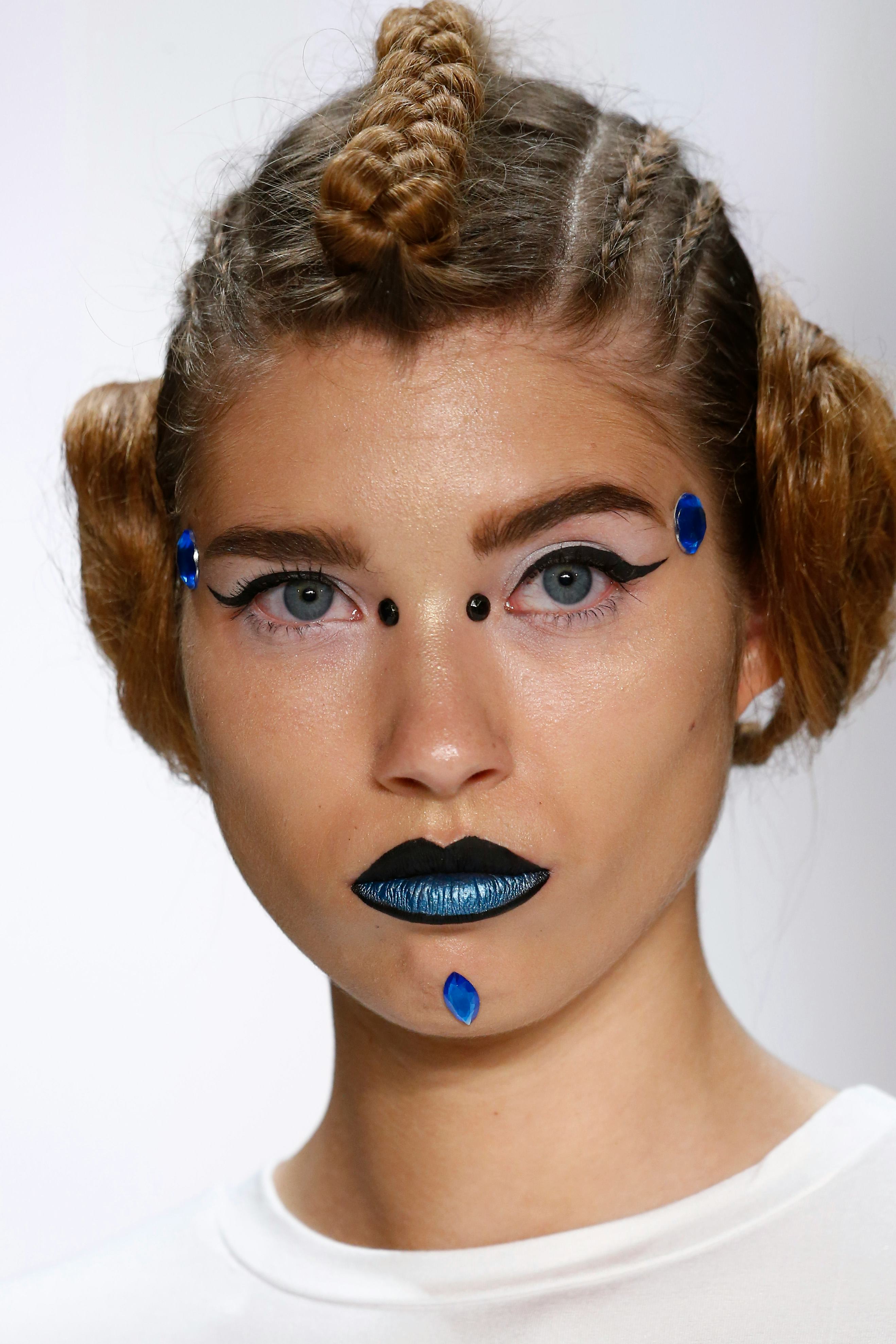 11 Weird Beauty Trends That'll Be Big In 2017, According To Makeup ...