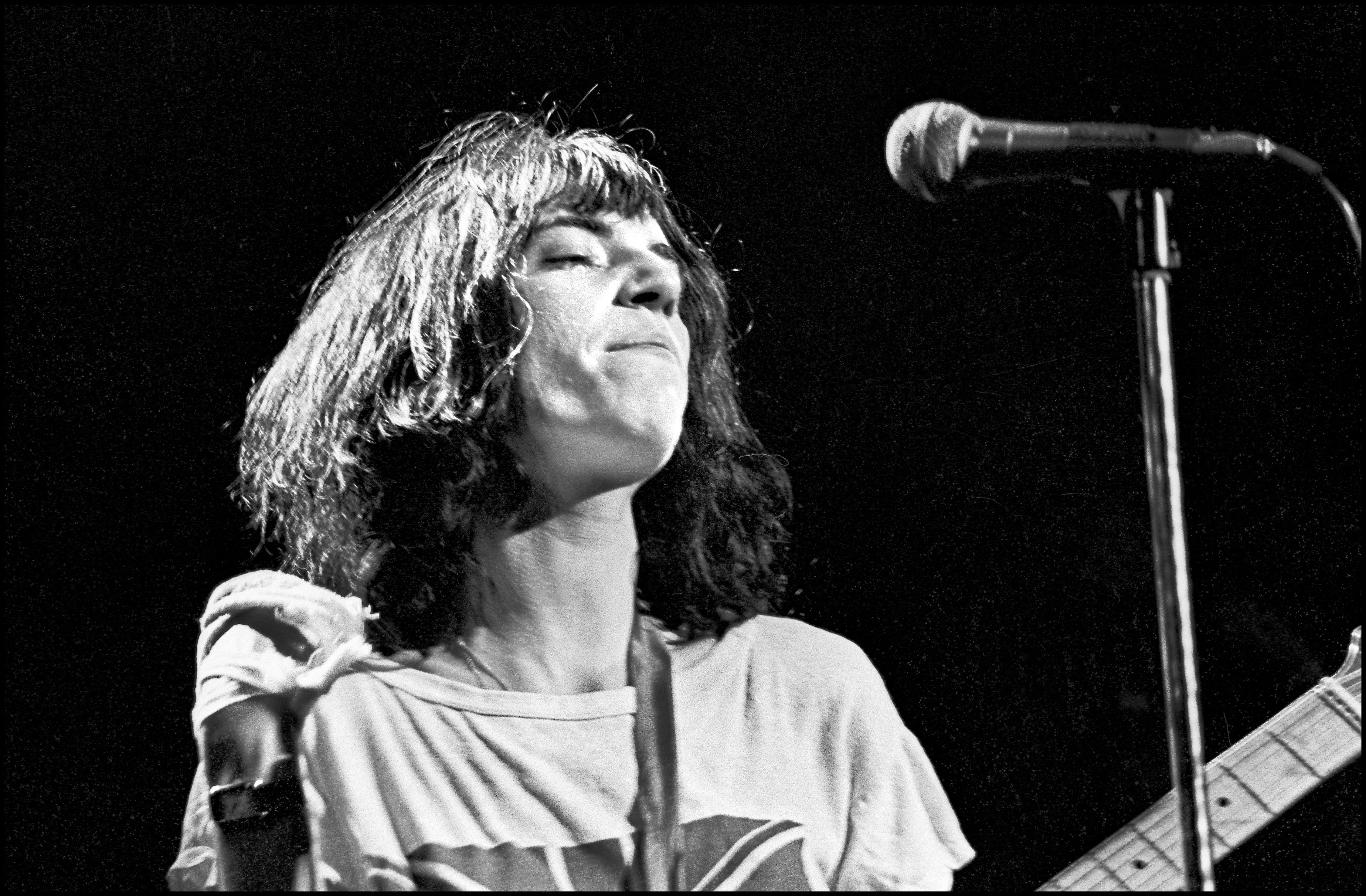 23 Photos Of Badass Lady Rockers From The '70s That All Women Need To See