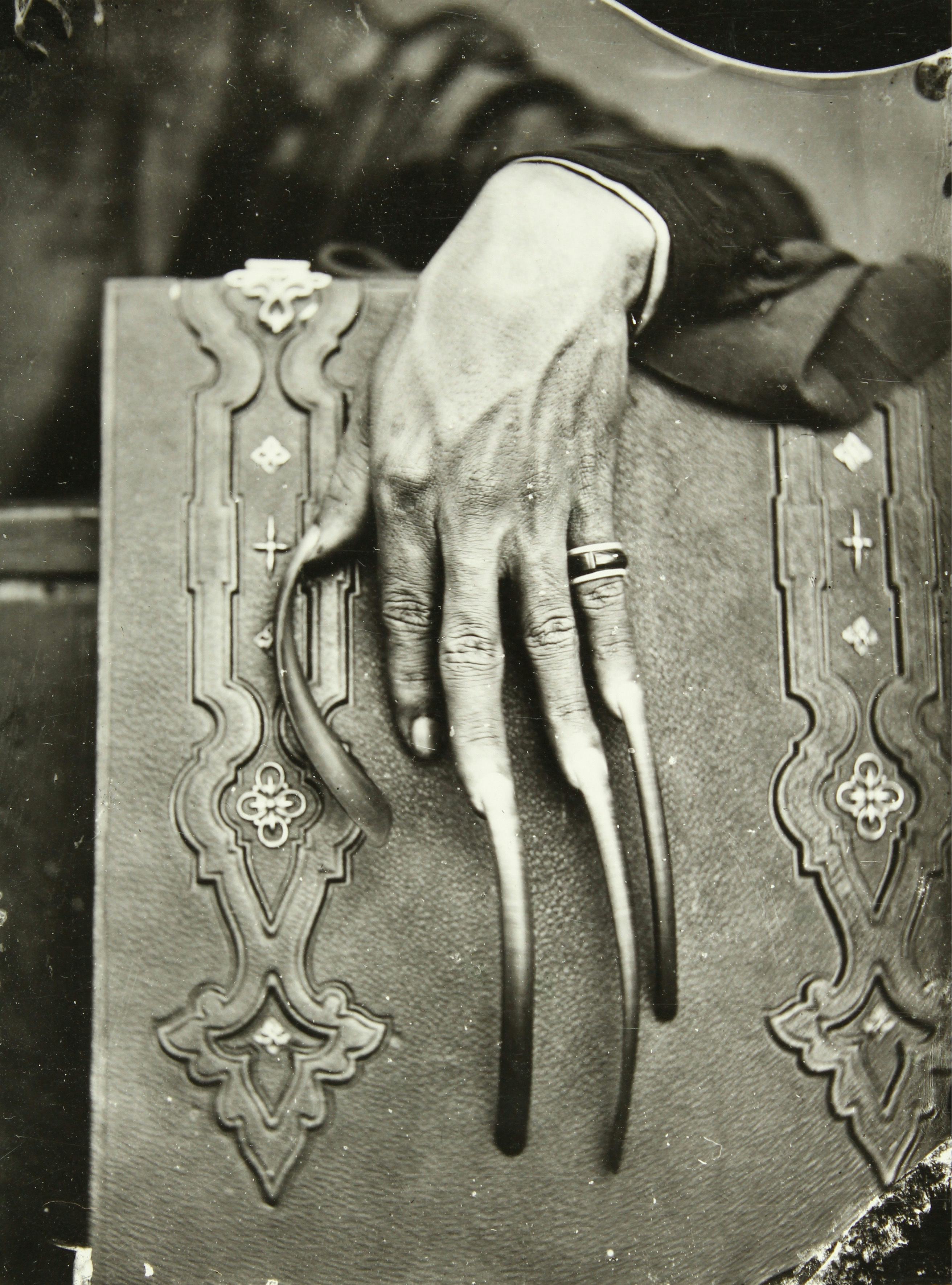 7 Nail Trends Throughout History That I'm So Glad Aren't Popular Now ...