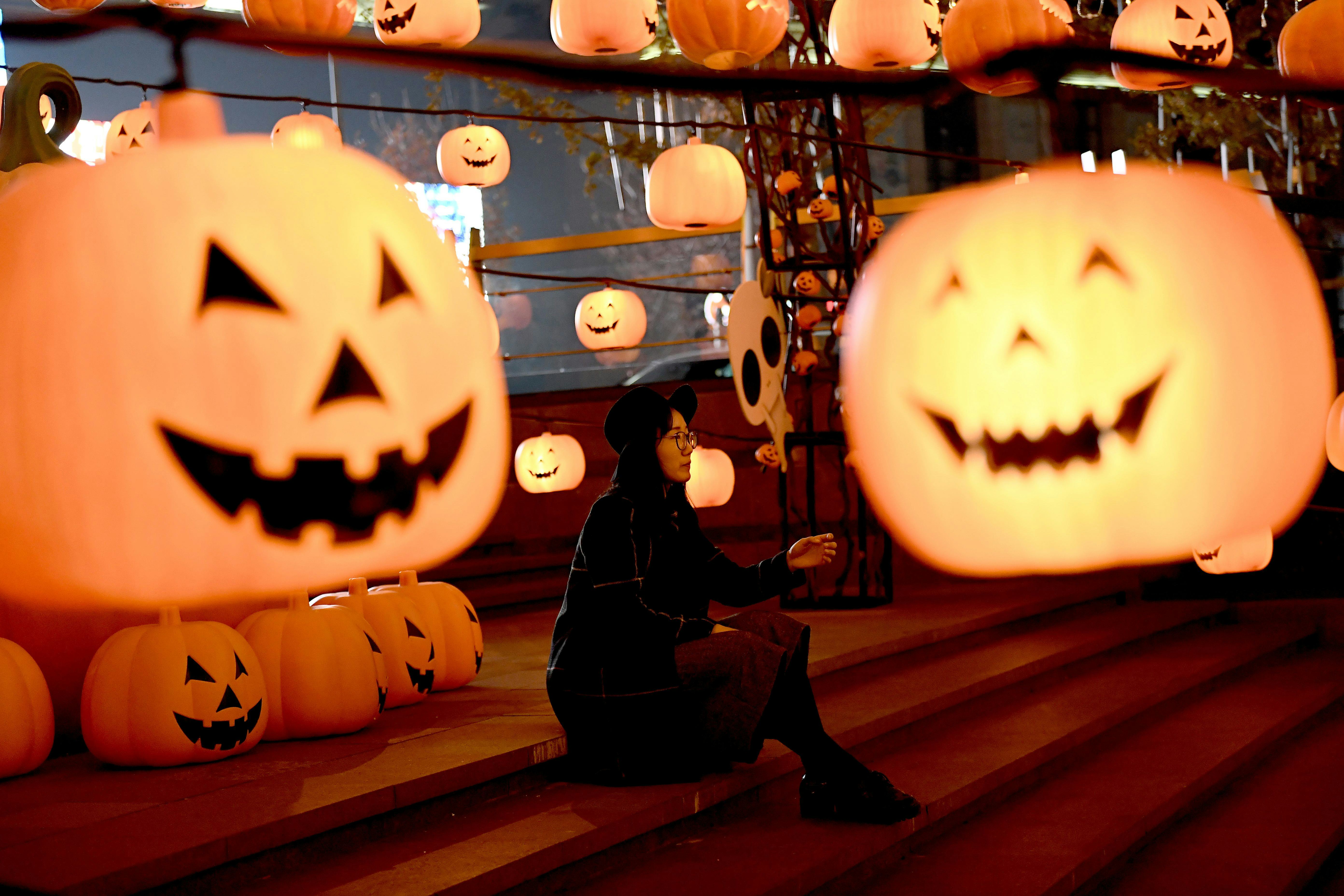 Why Do We Put Pumpkins Out For Halloween? Everything You Need To Know ...