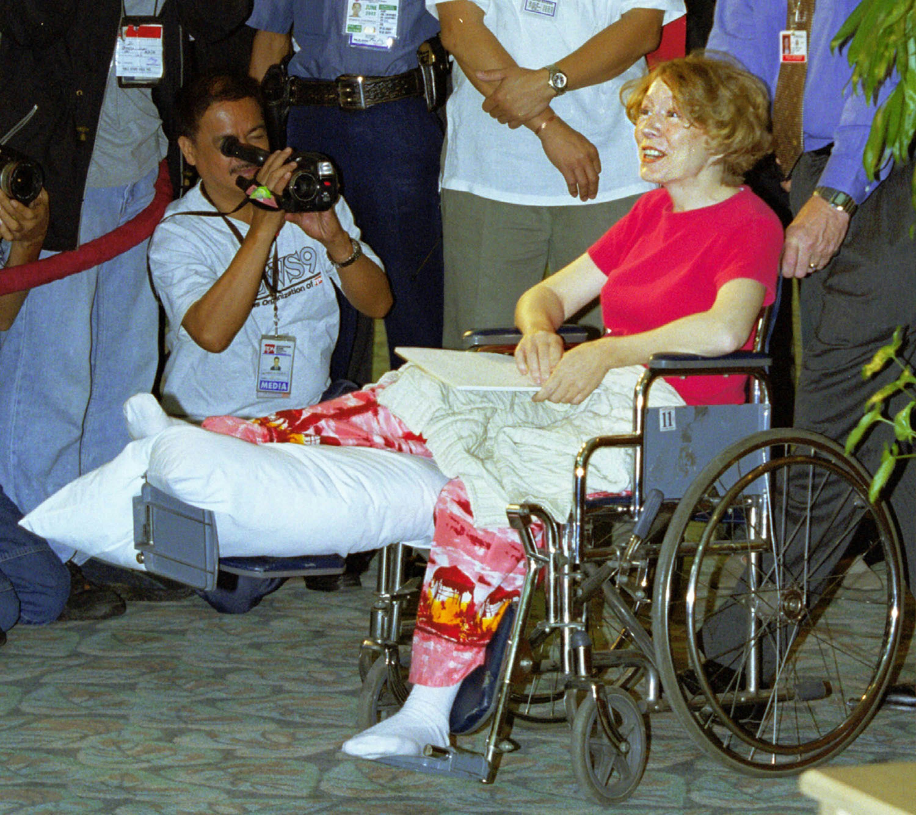 How Long Were Gracia & Martin Burnham Held Hostage? 'Captive' Tells ...