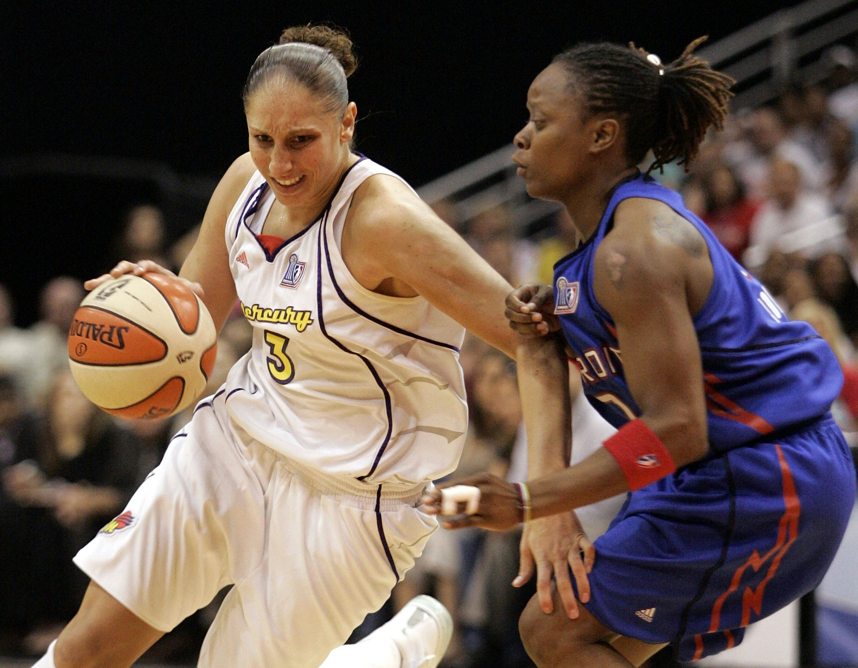 A Brief & Awesome History Of The WNBA In Honor Of The Conclusion Of ...