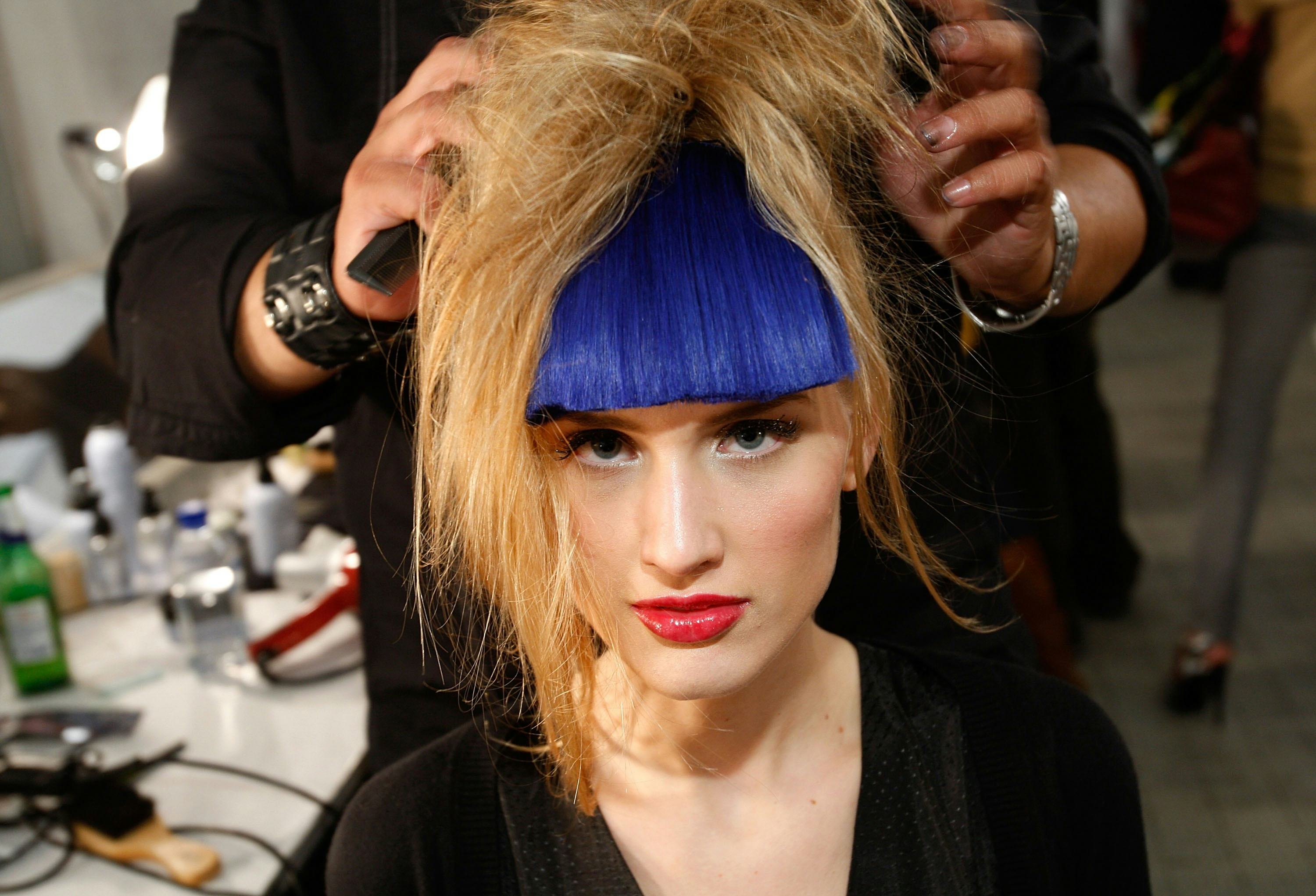 6 Hairstyles That Are Actually Really Terrible For Long Hair, According ...