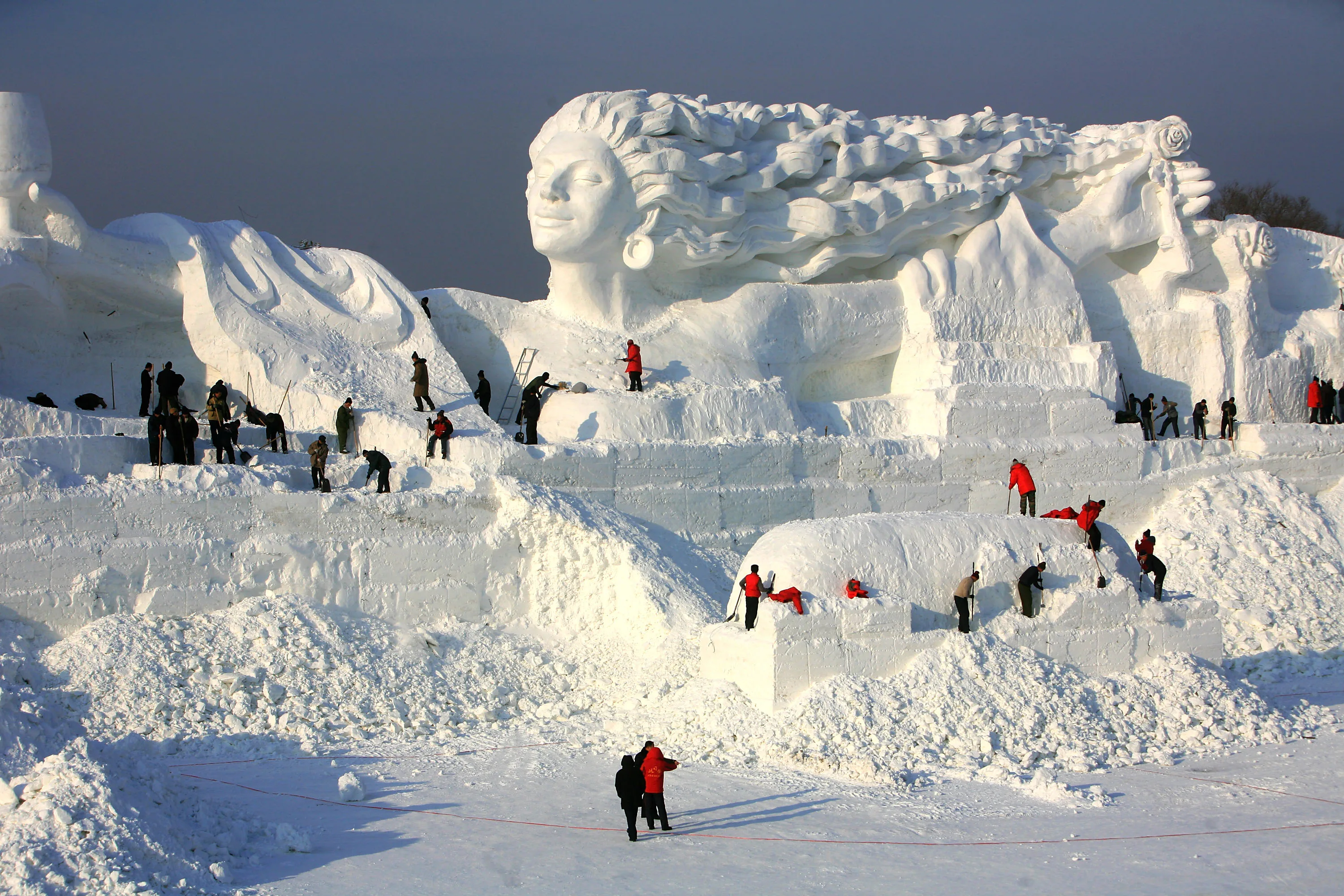 12 Wildly Impressive Snow Sculptures, Because All That Messy, Gray ...