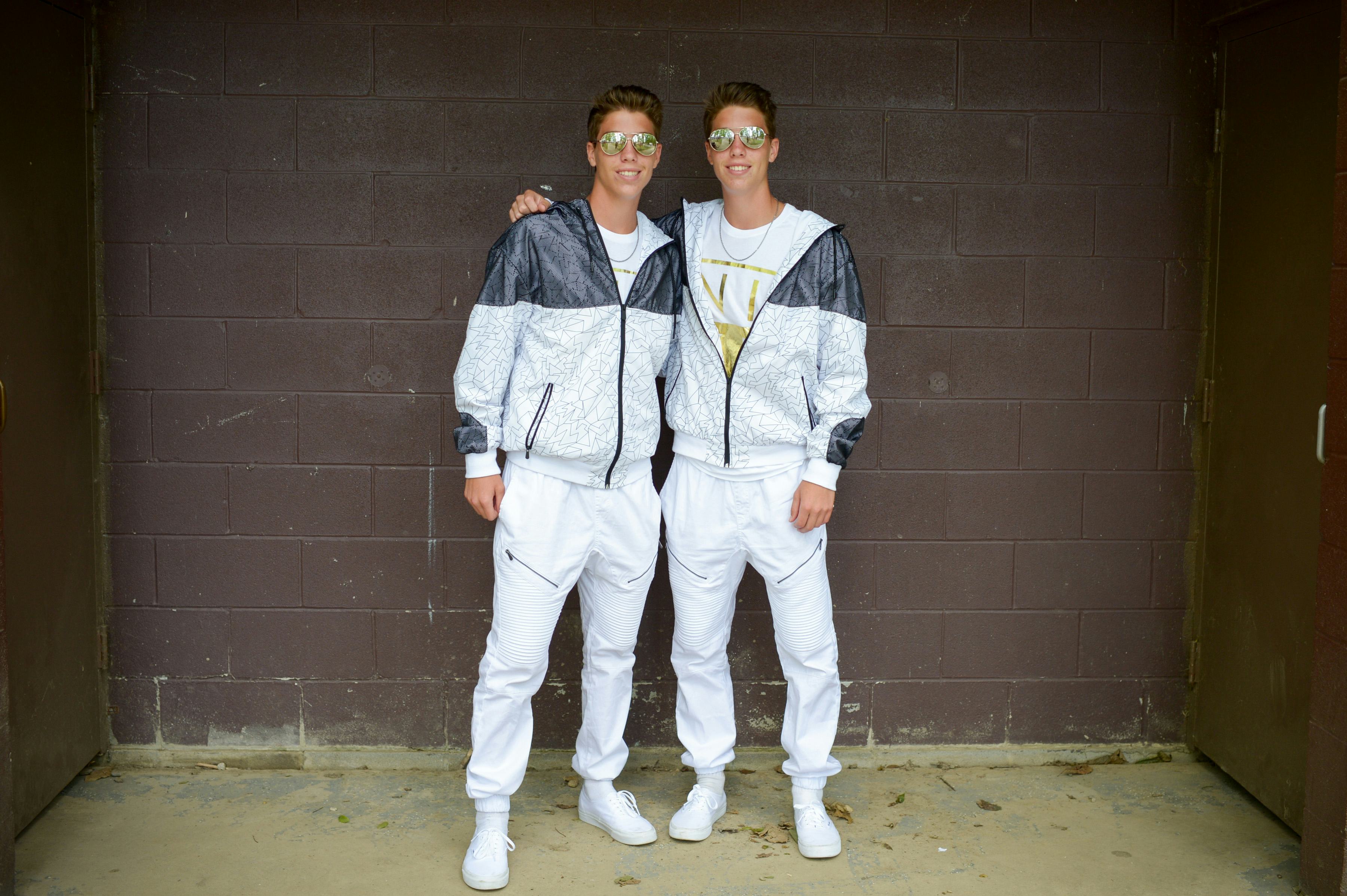 What's It Like To Be An Identical Twin? 45 Things Only We Twins Understand