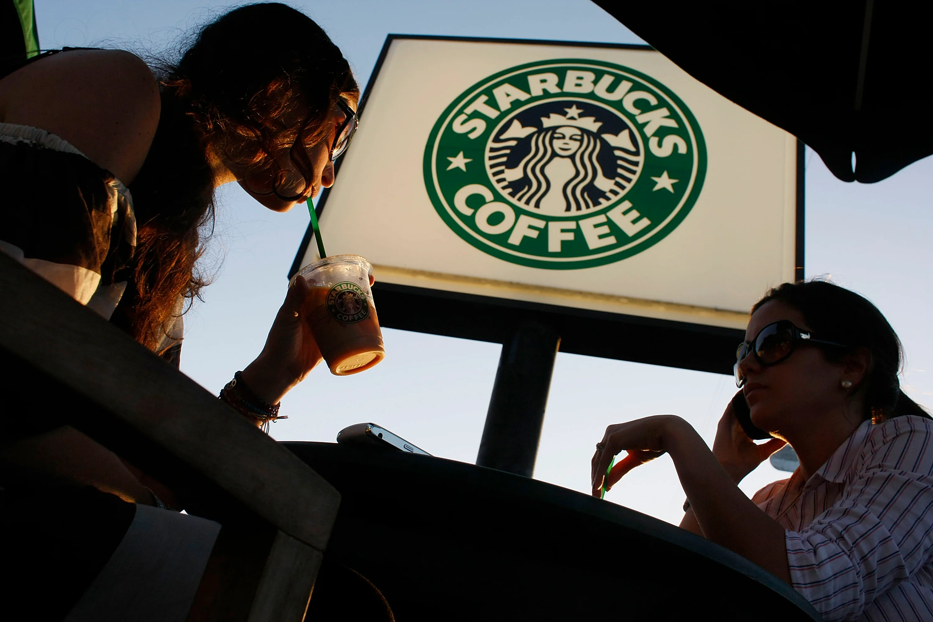 Starbucks' New Fizzio Soda Is Made-To-Order, Made For Summer Weather