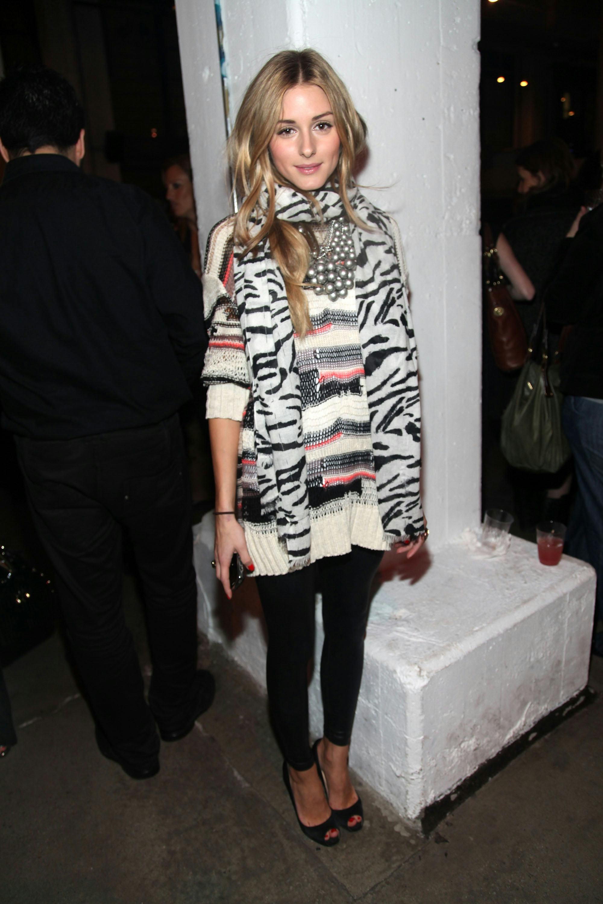 How to Wear a Slouchy Sweater Without Looking Like a Total Slob, As ...