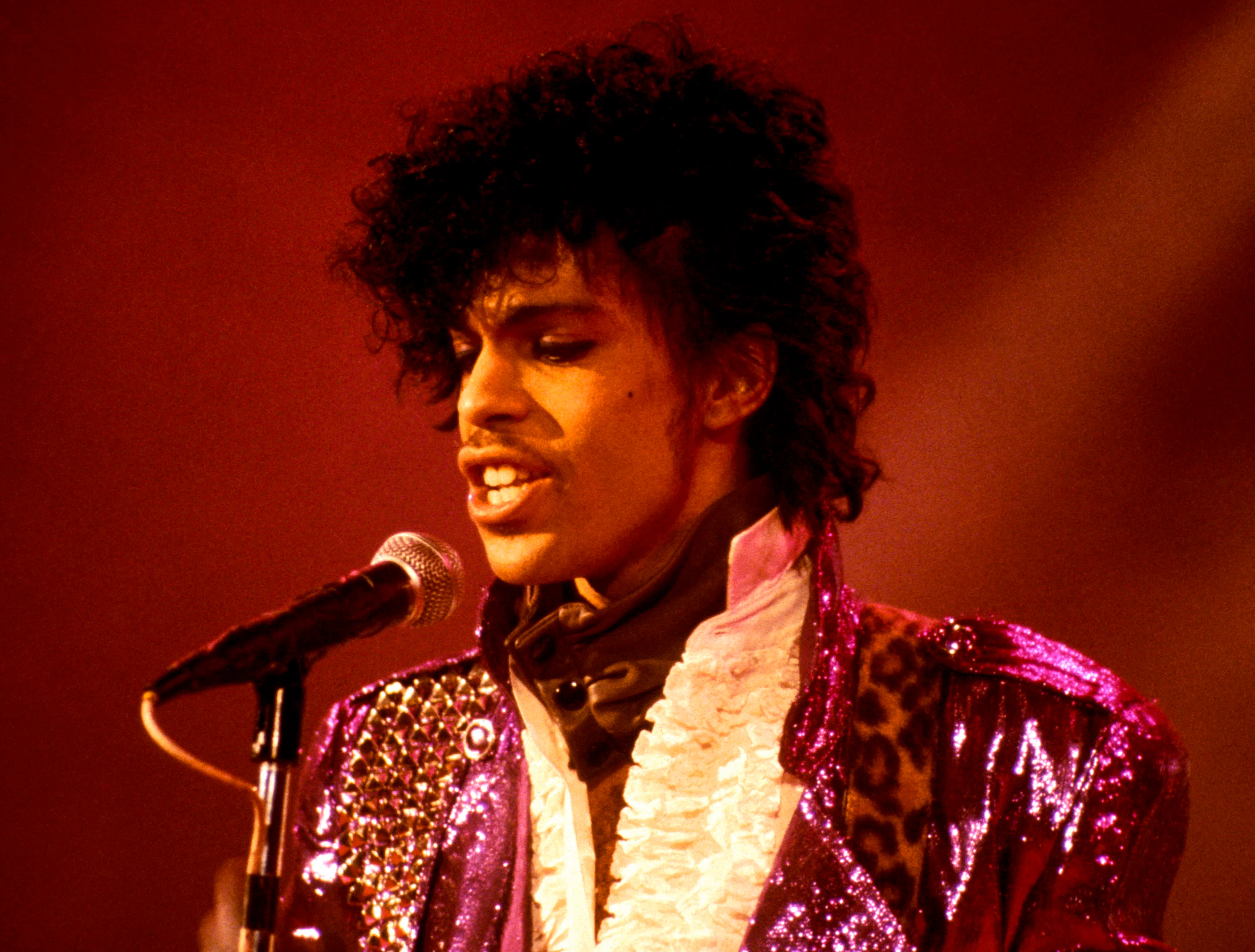 Prince's Most Iconic Outfits Are Just A Sampling Of His Incredible ...