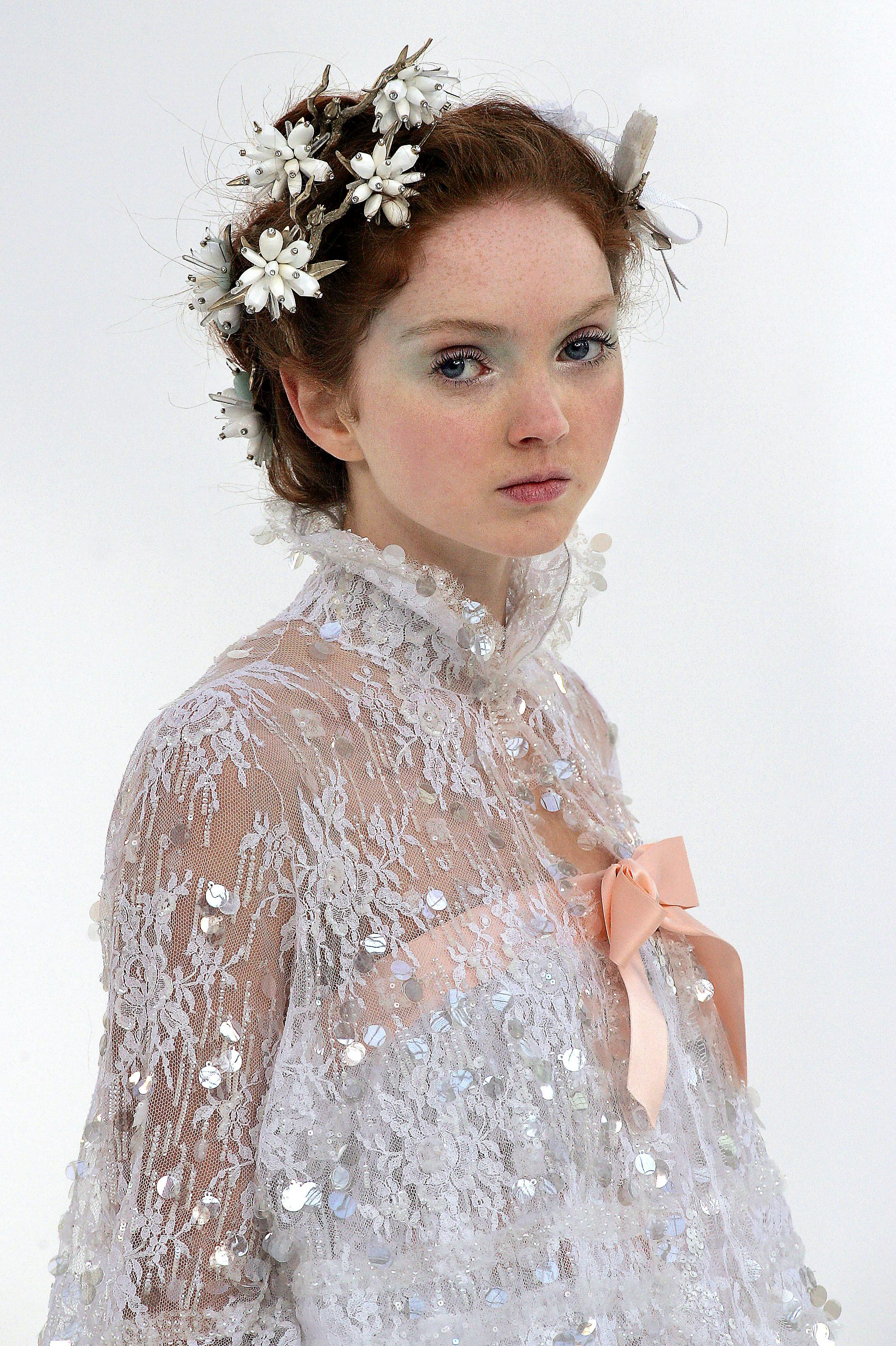 12 Fabulous Freckled Females Who Will Make You Love Your Spots