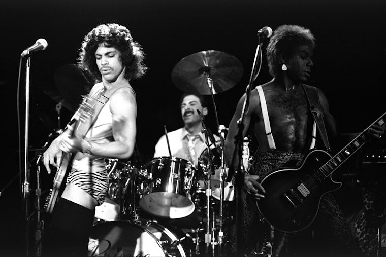 Prince's Life In Photos Reveals A Career Made Of Pushing Boundaries ...