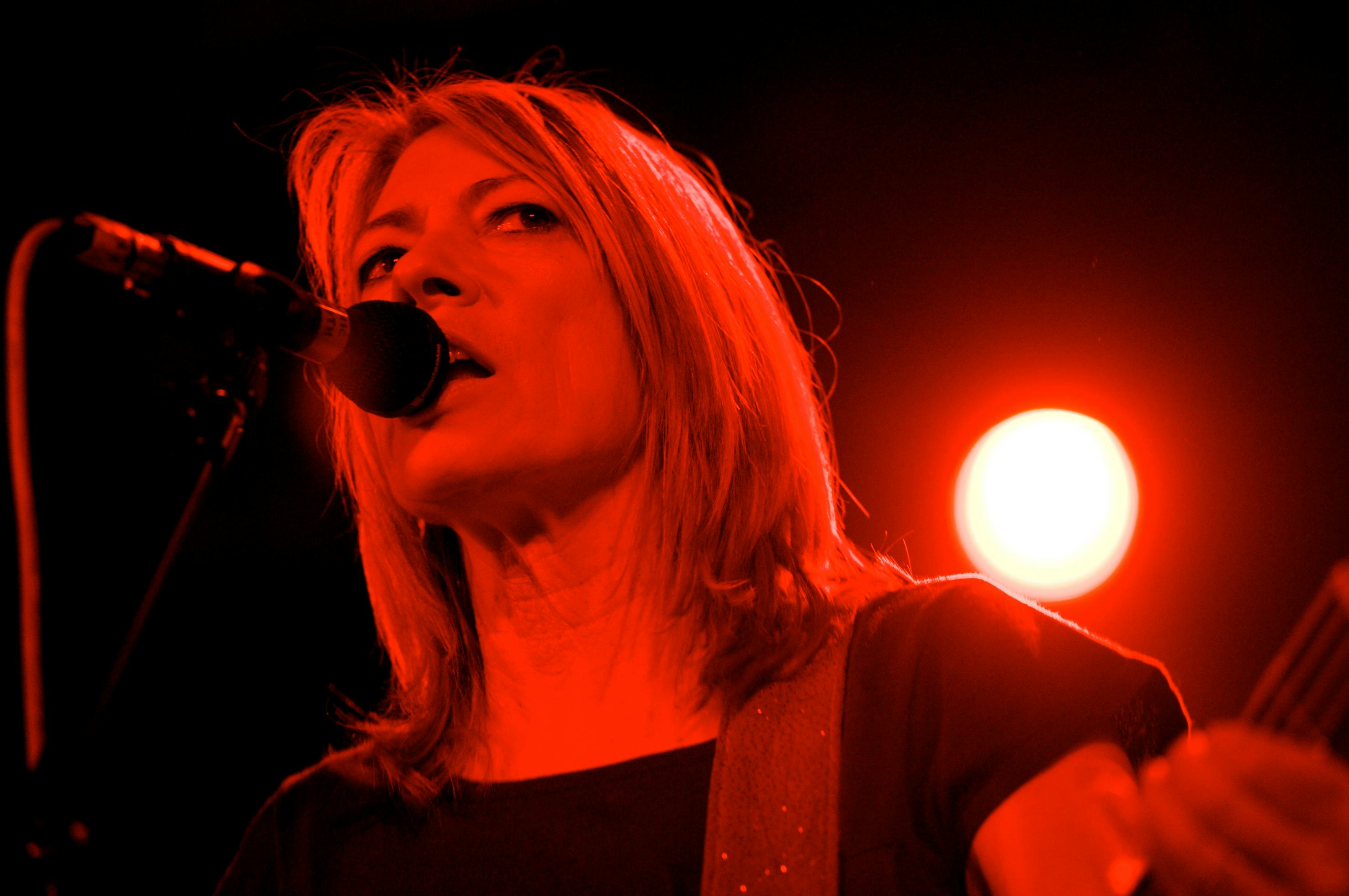 15 Kim Gordon Quotes From Her ‘Girl In A Band’ Memoir That Cement Her ...