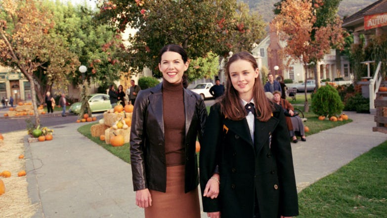 14 'Gilmore Girls' Plot Holes You Never Noticed