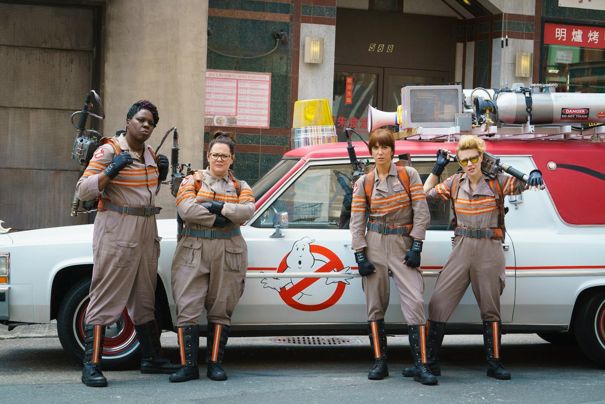 13 Behind-The-Scenes 'Ghostbusters' Secrets That Are (Almost) Better ...