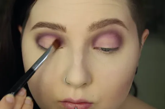 Glitter Tears Are A Must-Try Spring Instagram Makeup Trend