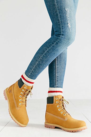 The 7 Best Jeans For Boots To Wear When It Starts Getting Chilly