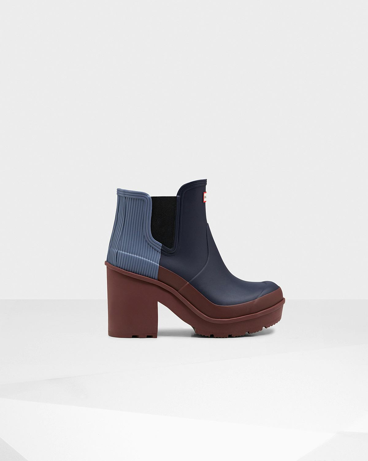 The 7 Best Heels For Walking In The Snow