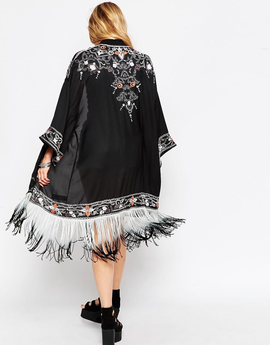 Modern Kimonos Took Over Japan Fashion Week, Inspiring Us To Rock The ...