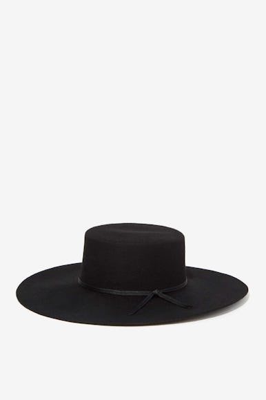 7 Winter Hats For Big Heads Because You Shouldn't Have To Squeeze Into ...