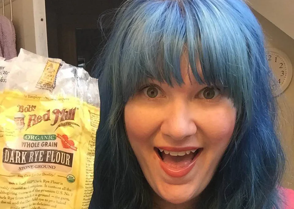 6 Weird Shampoo Substitutes That Actually Work Because We've All Gone ...