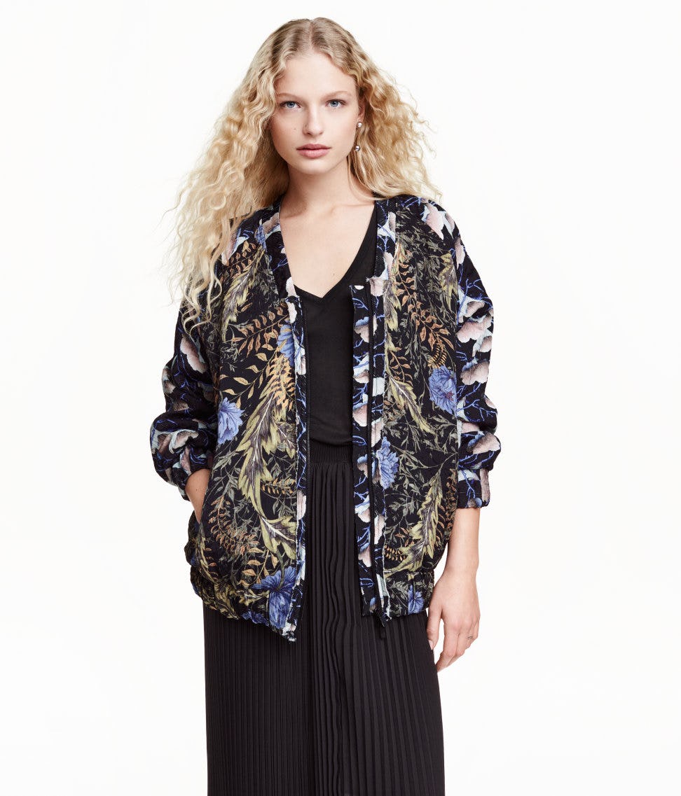 The One Jacket You Need This Spring For Chic Survival — PHOTOS