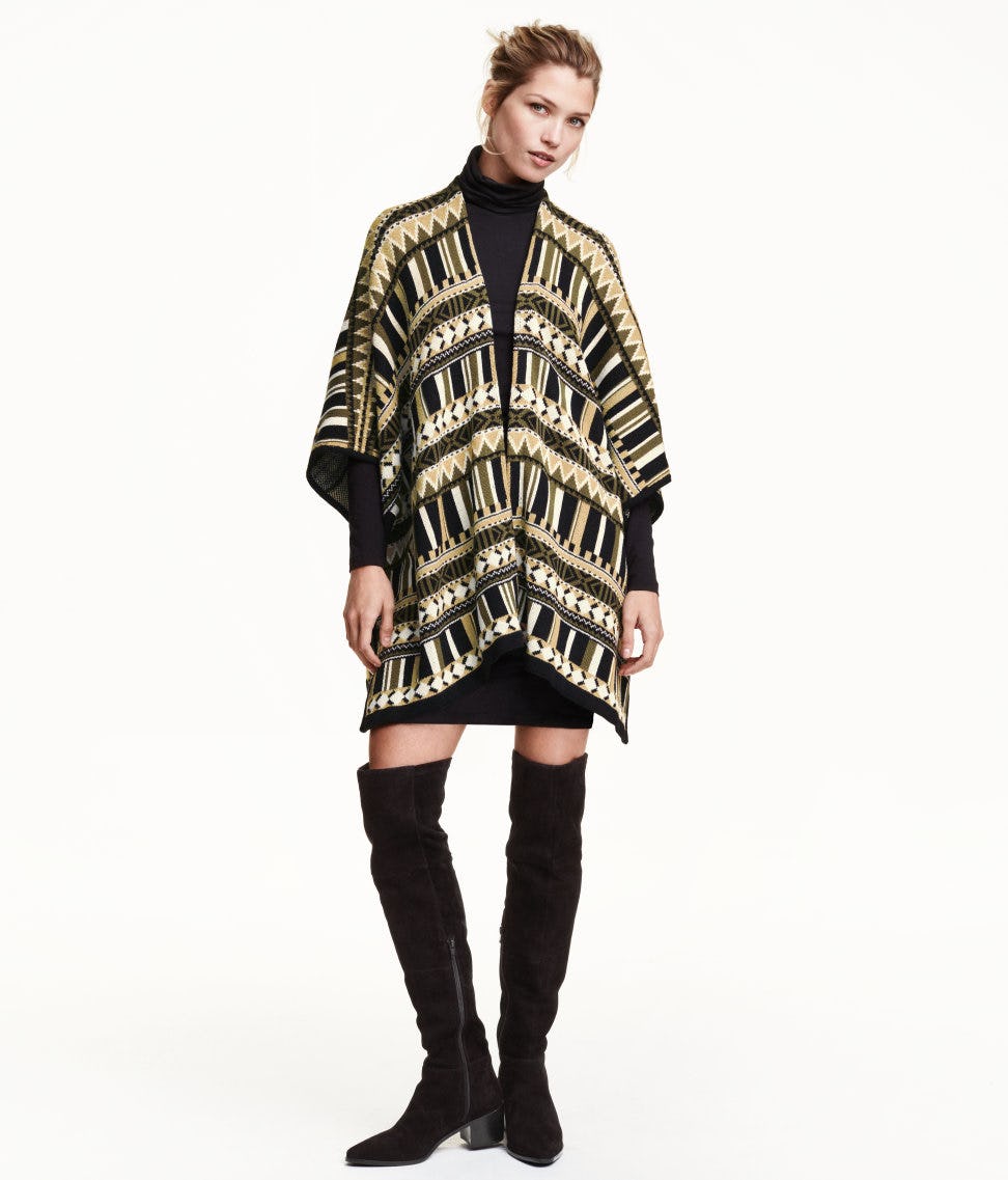 13 Oversized Ponchos That Will Make This Old Trend Feel New Again — PHOTOS