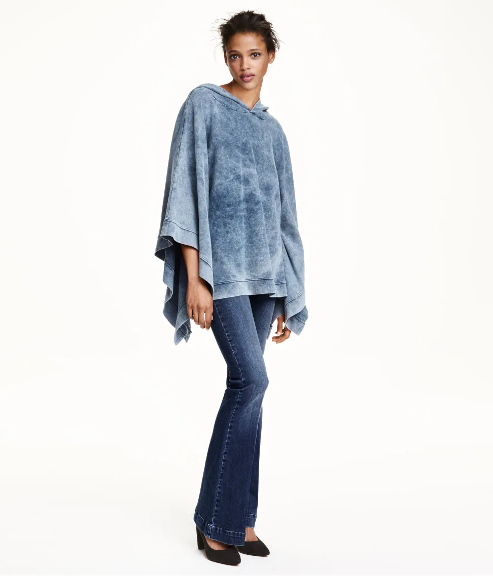 13 Oversized Ponchos That Will Make This Old Trend Feel New Again — PHOTOS
