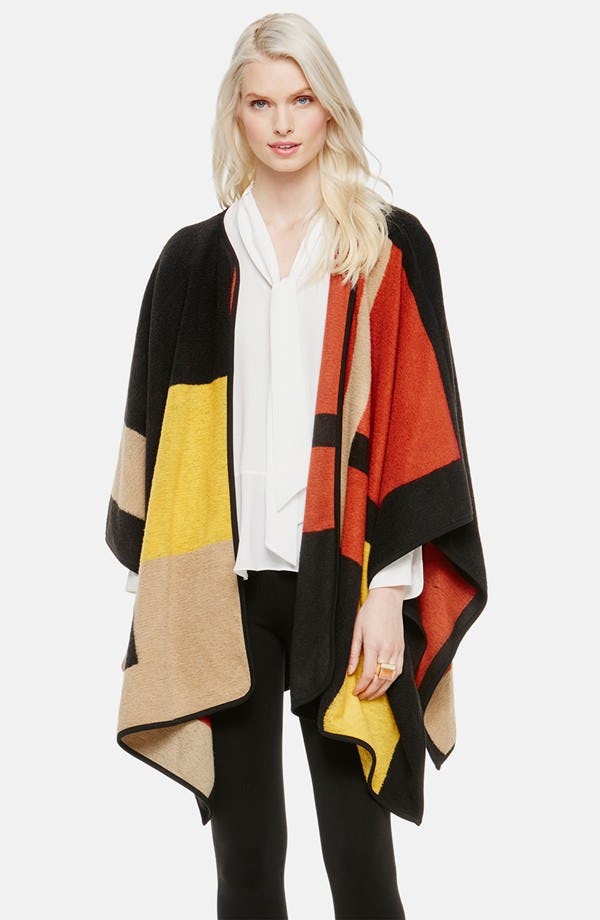 13 Oversized Ponchos That Will Make This Old Trend Feel New Again — PHOTOS