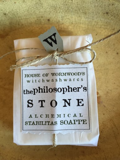 15 Harry Potter Beauty Products To Add A Little Magic To Your Morning ...