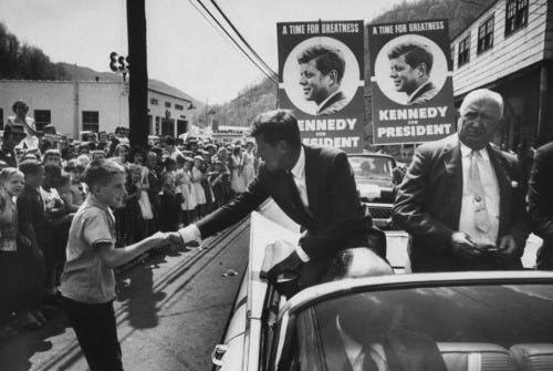 8 John F. Kennedy Conspiracy Theories That Range From Totally Out There ...