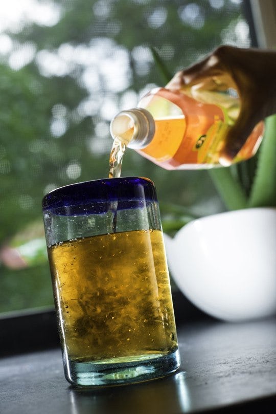 6 Ways To Drink More Water This Summer, Because Staying Hydrated Doesn ...