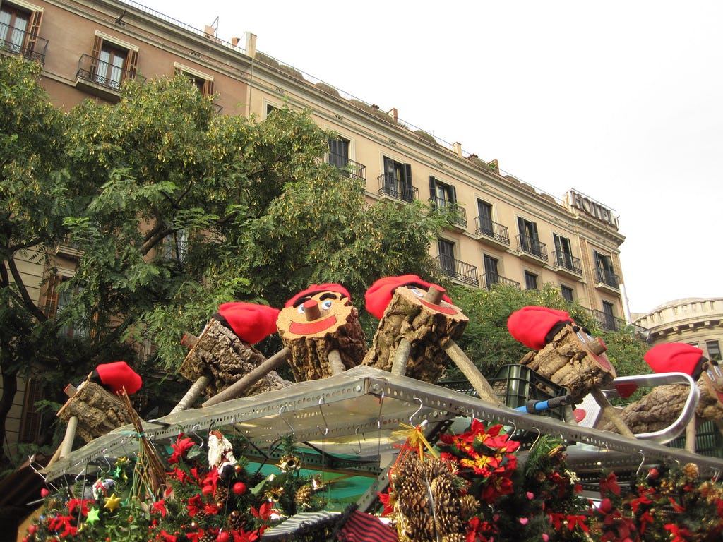 14 Christmas Traditions From Countries Around The World