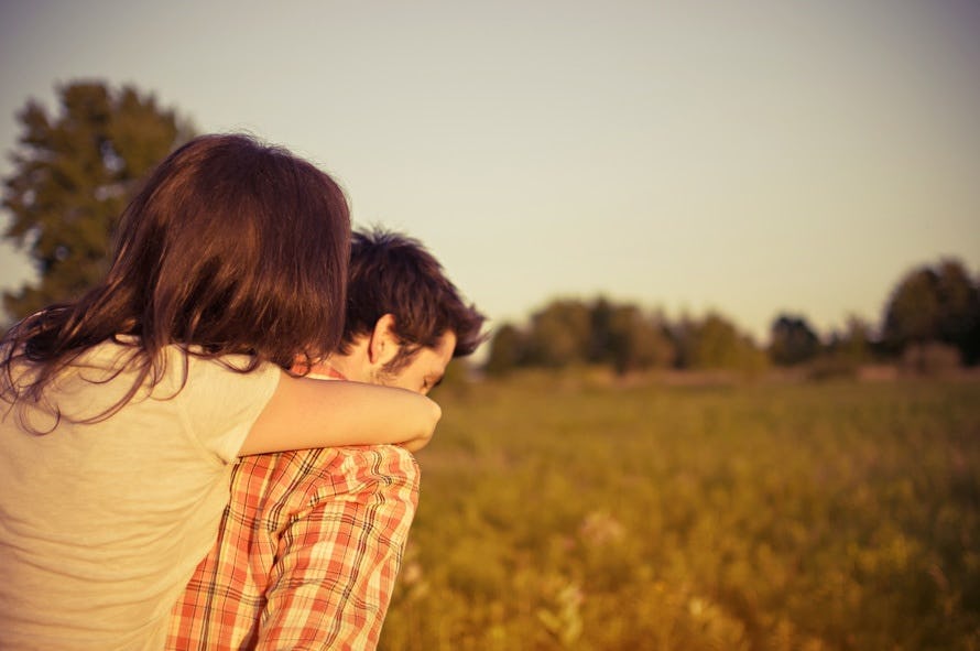 11 Relationship Problems That Can't Be Fixed By Sharing Them With Your ...