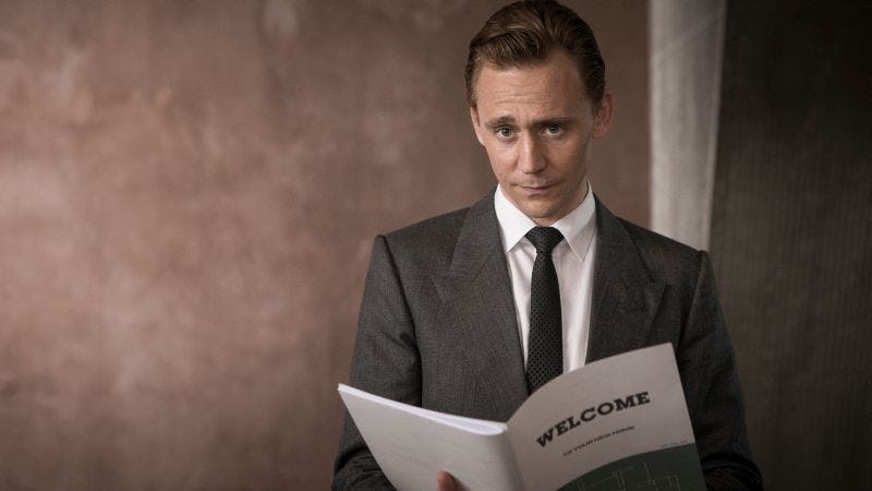 The 8 Sexiest Tom Hiddleston Roles, Ranked From Steamy To Steamiest