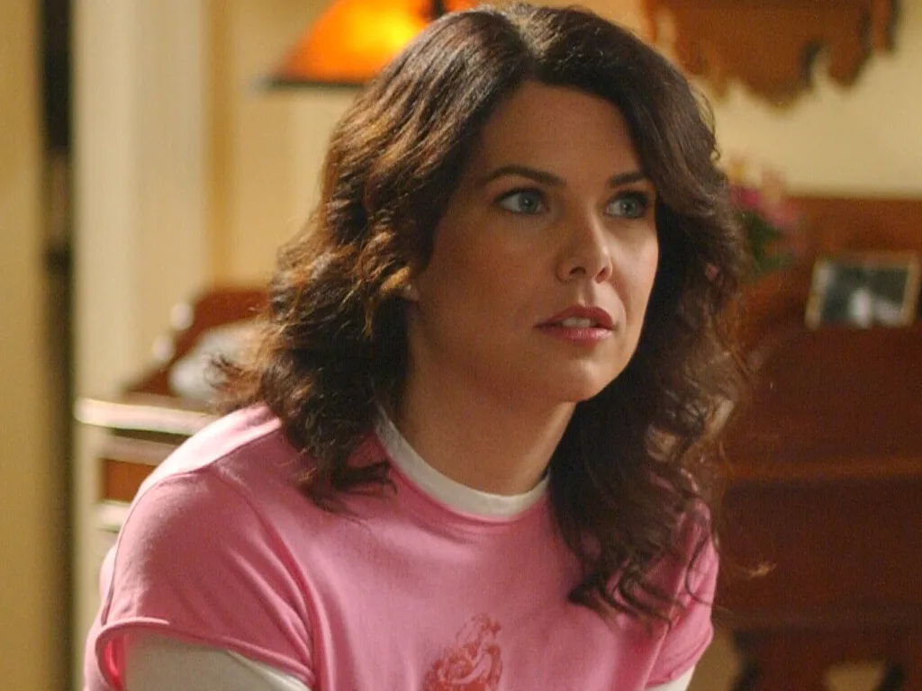 Why Lorelai Gilmore's 'Gilmore Girls' Fashion Was So Important For ...