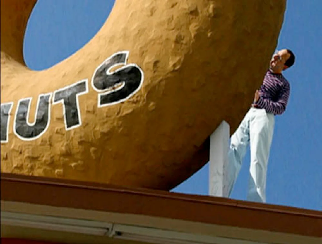 Celebrate National Donut Day With 14 Of Your Favorite Donut-Lovers in ...