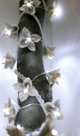 16 Literary Holiday Decorations That Book-Lovers Will Adore